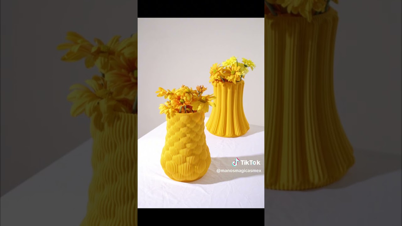Modern 3D Printed Vase – Yellow Ribbed Flower Vase for Minimalist Home Decor – Stylish PLA Planter