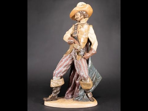Lladro matte sculpture D'Artagnan figurine 28 1/2" tall retired 1981