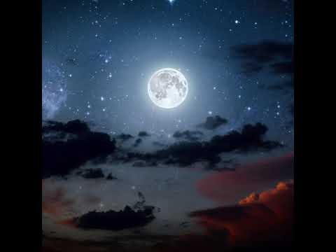 Tuesday Translations Ep.1 | La Luna (The Moon)