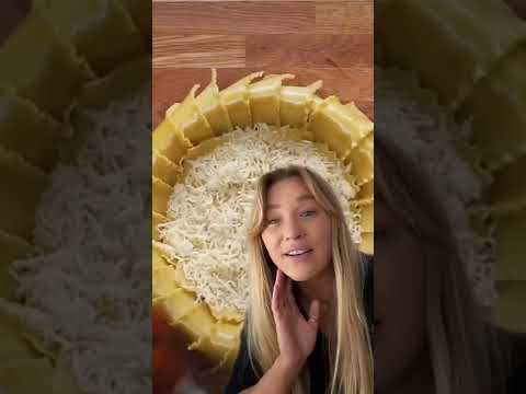 REVIEWING MY WEIRDEST @buzzfeedtasty videos part 6: LASAGNA DOME #lasagna #cooking #tasty