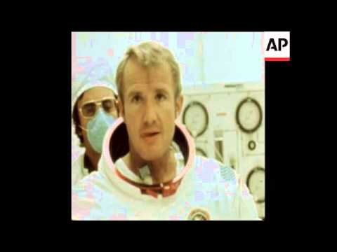 SYND 11 7 75 APOLLO 18 ASTRONAUTS FITTED WITH SPACESUITES