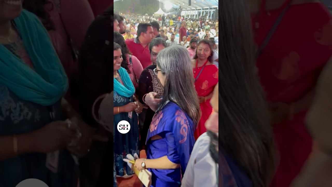 Did you see the rush of fans to take selfies with Divya Medam? | divya s iyer #reels #shotrs #lov...