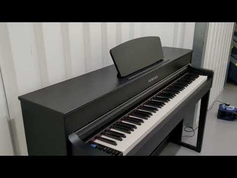 Yamaha Clavinova CLP-535 digital piano in satin black stock number 23128