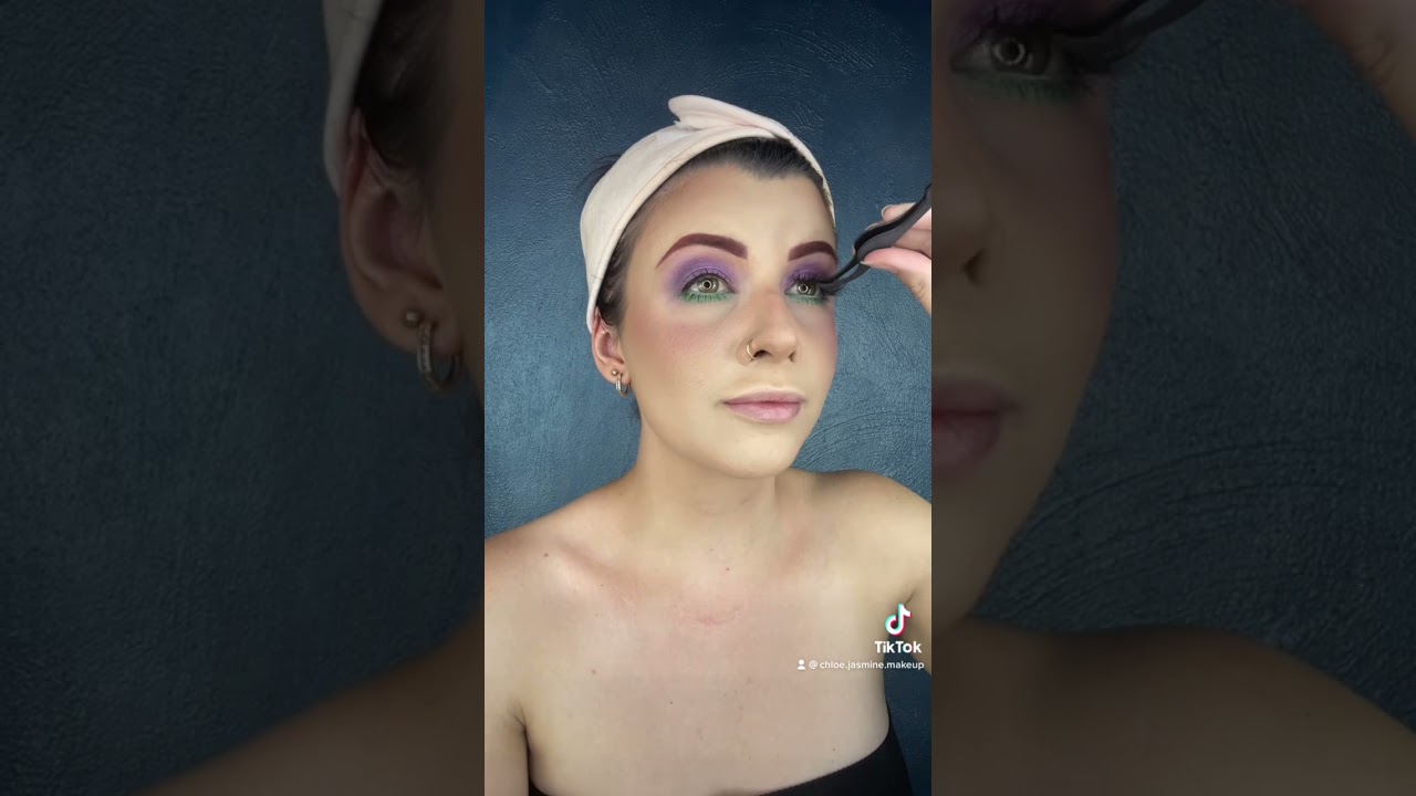 Quick Ariel makeup tutorial #makeuptutorial #ariel #facepaint #bodypaint #mermaid #makeup #tutorial