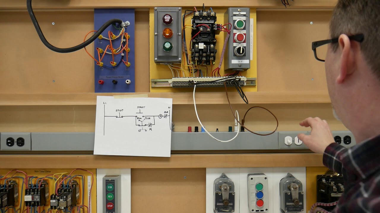 Jogging a Motor using a Selector Switch Control Circuit