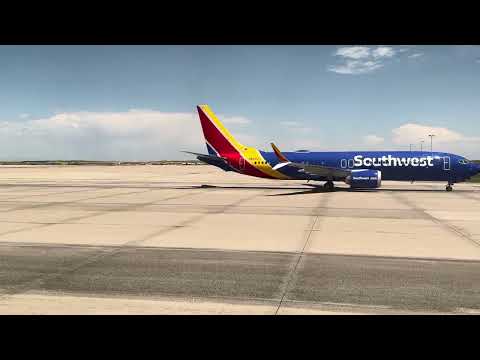 Taxi to runway Denver International Airport DEN Leaving for Yampa Valley Regional Airport Hayden HDN