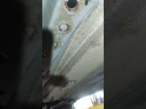 Ford Escape leaking transmission fluid problems