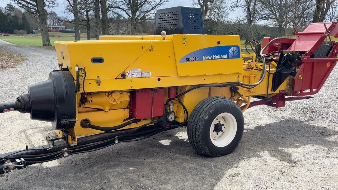 Hårdpress New Holland BC5070, Trollhättan, Klaravik auktione