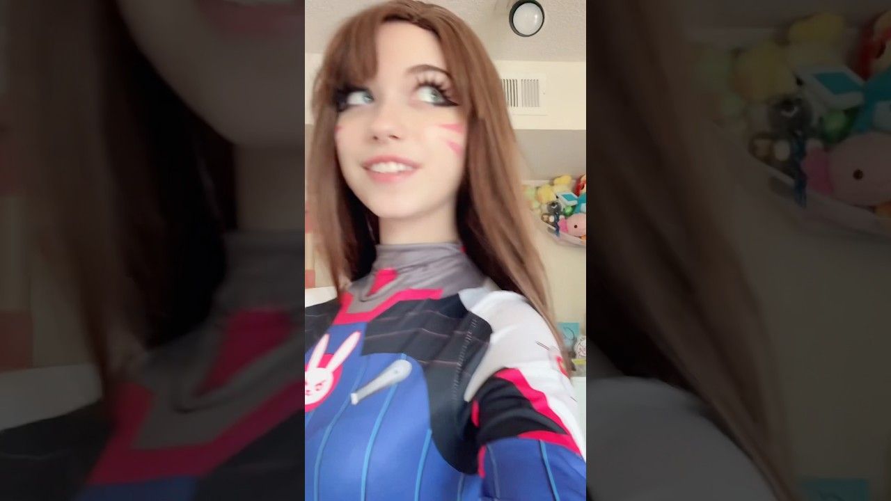 DVA cosplay!
