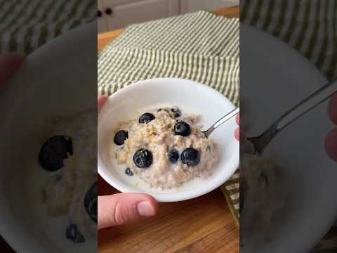 Lemon Blueberry Oatmeal Recipe by Trace Alexander (250 cal) | YouTube ...