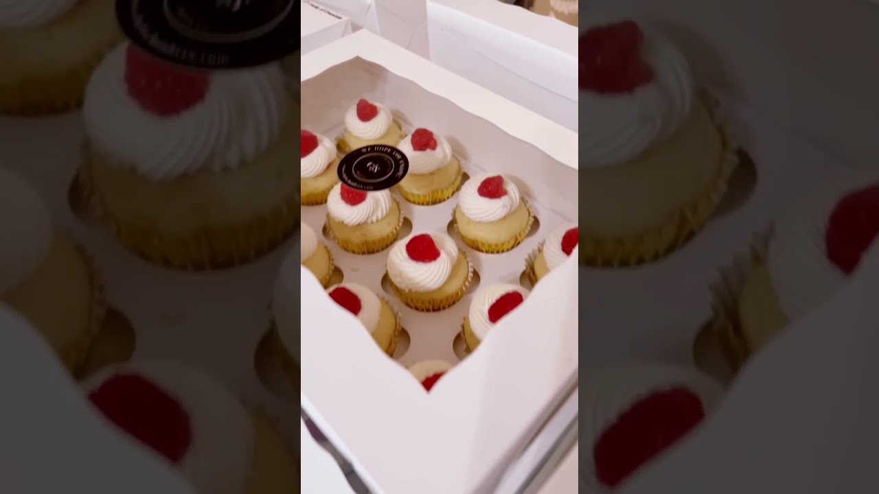 How I Earned 6 Figures BAKING From HOME!