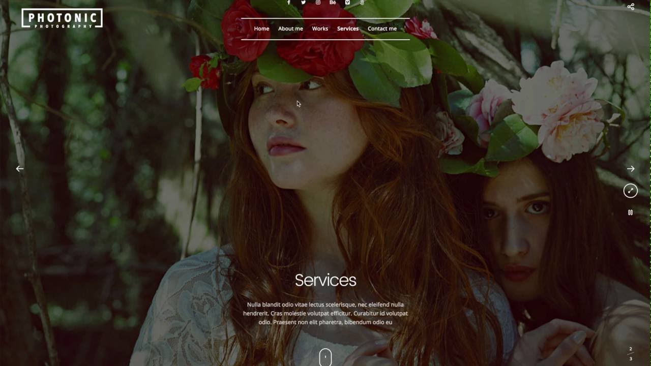Photonic - Page with Scrollable Fullscreen Slideshow