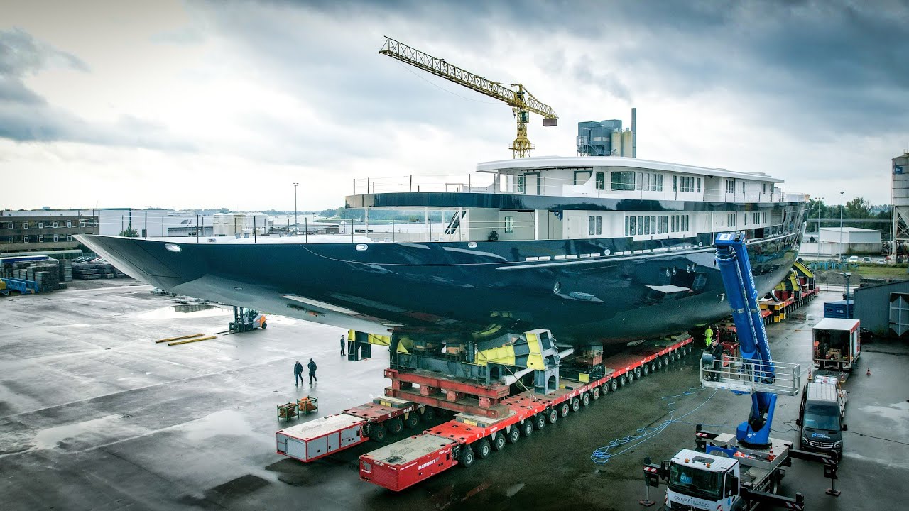 Jeff Bezos’ Sailing Superyacht Y721 Has Left Oceanco’s Shipyard ...