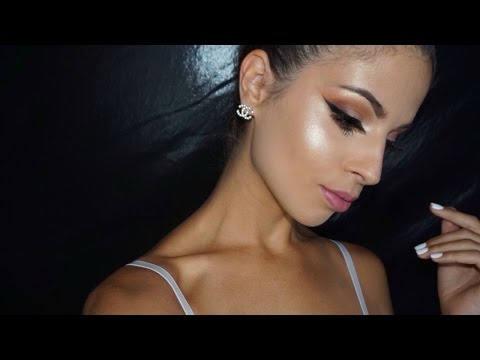 What is Strobing? | How to Strobe Makeup Tutorial
