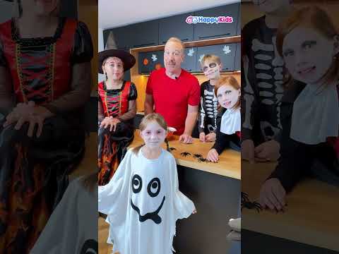 Steve and Maggie's Halloween Special π | Spooky Tricks n Treats on HappyKids