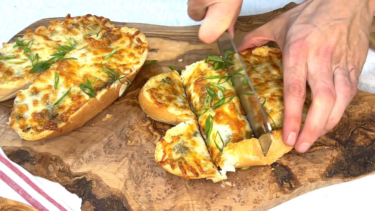 BEST Cheesy Garlic Bread Recipe| How To Make Air Fryer Cheesy Garlic Bread (Better Cooking)