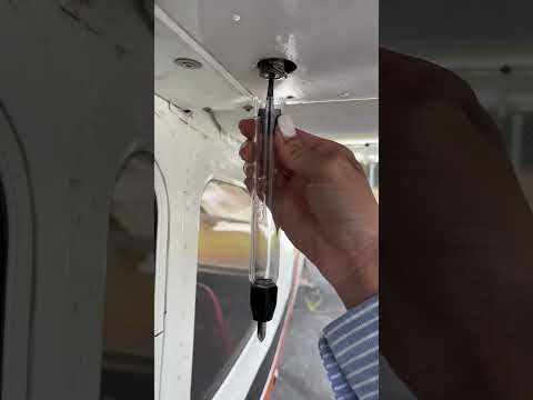 PREFLIGHT the CESSNA 172 WITH US