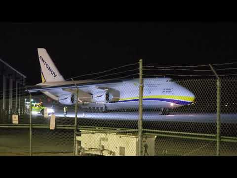 Antonov Airlines An-124 taxiing at Harrisburg International Airport MDT