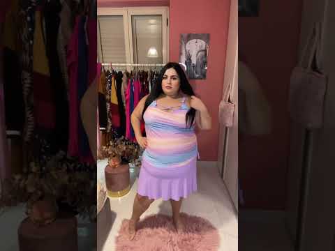 Plus-Size Swimsuit Sizing Guide