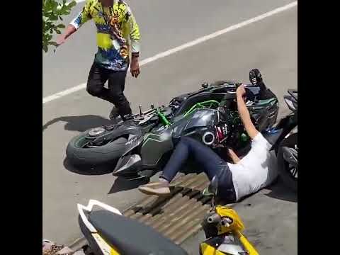 Kawasaki Ninja h2 crash ????????