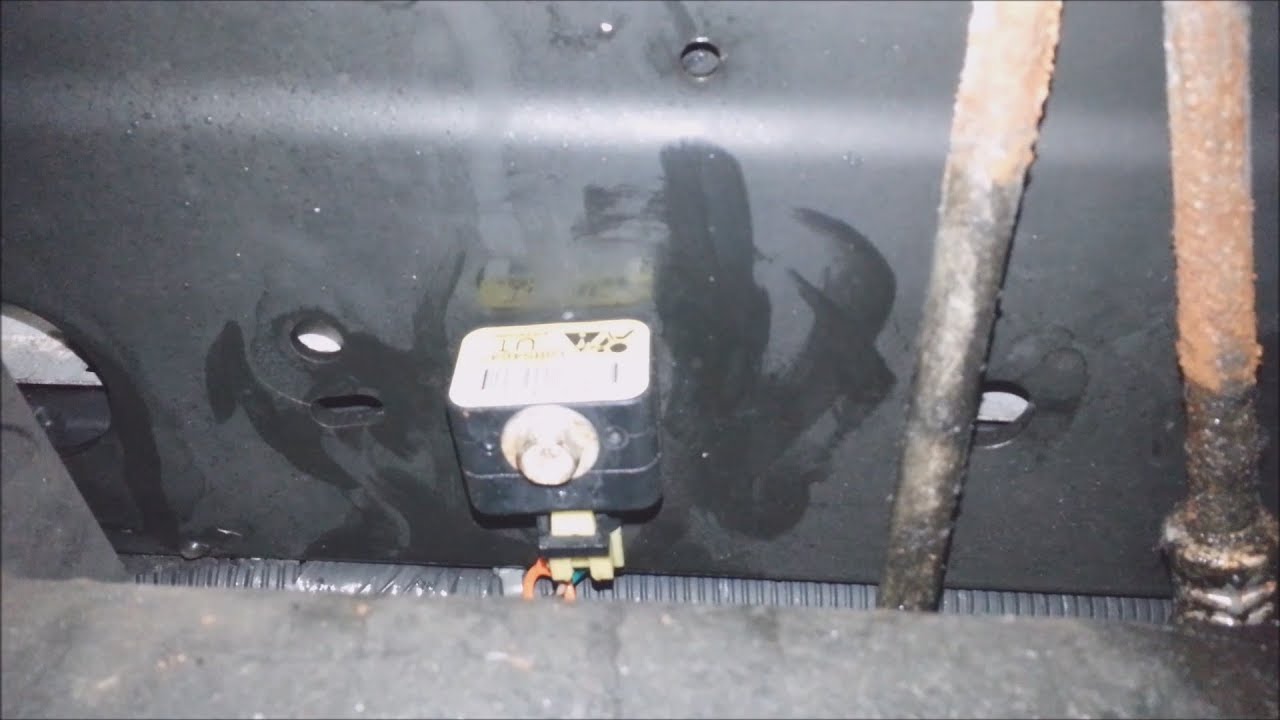 Code B0083 B0084 GM airbag sensor replacement