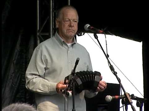Tall Ships Newcastle 2005 – The River Lea | Andy Kenna Sea Shanty Site