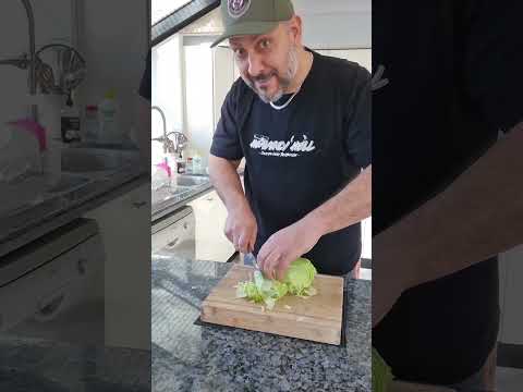 The Lettuce Hack All Cafe Owners Use! How to keep shredded Lettuce fresh! #shorts