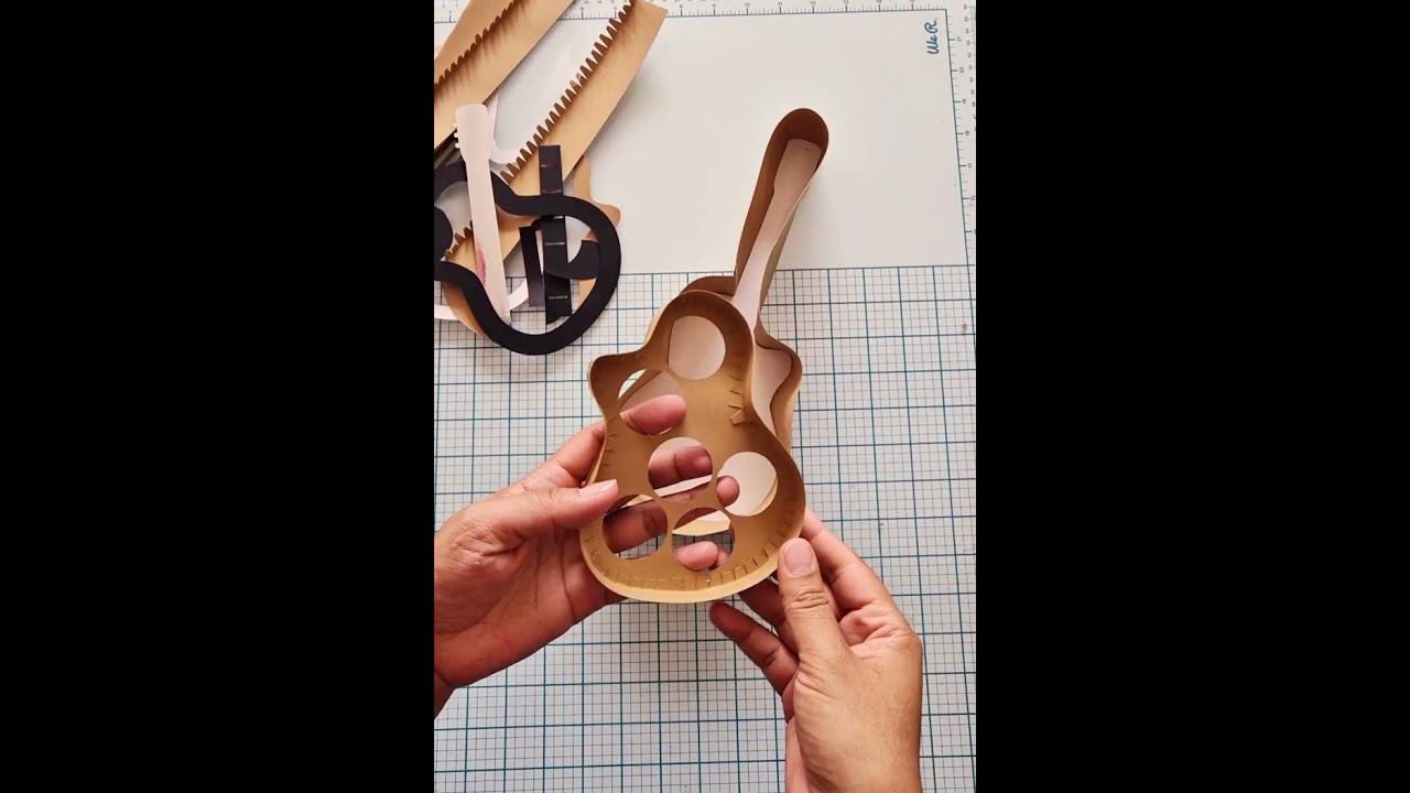 caja en forma de guitarra archivo gratis, pdf, svg, studio Paola uni