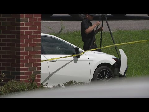 Man dead after possible road rage shooting on Highway 6