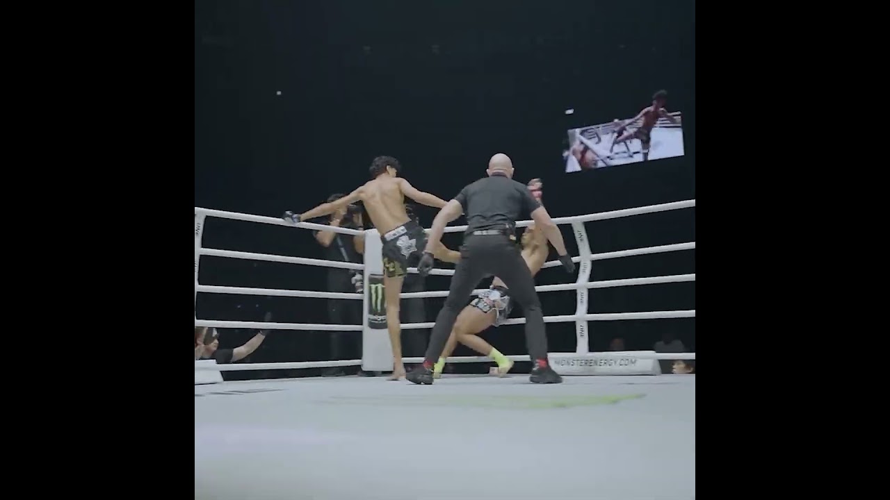 We're still in AWE 🤩 Who wants to see a trilogy fight between Nabil Anane and Superlek? 🙋‍♀️🙋‍♂️