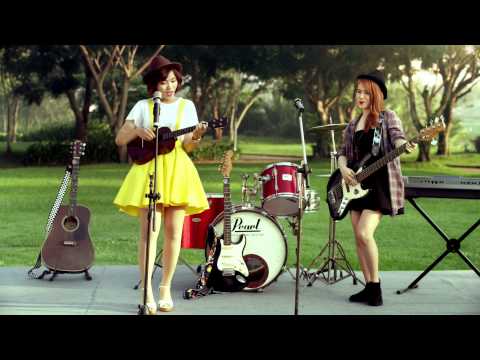 Beetalk tvc Vietnam - "More Friends...The Merrier" (Director's version) with English subtitles.