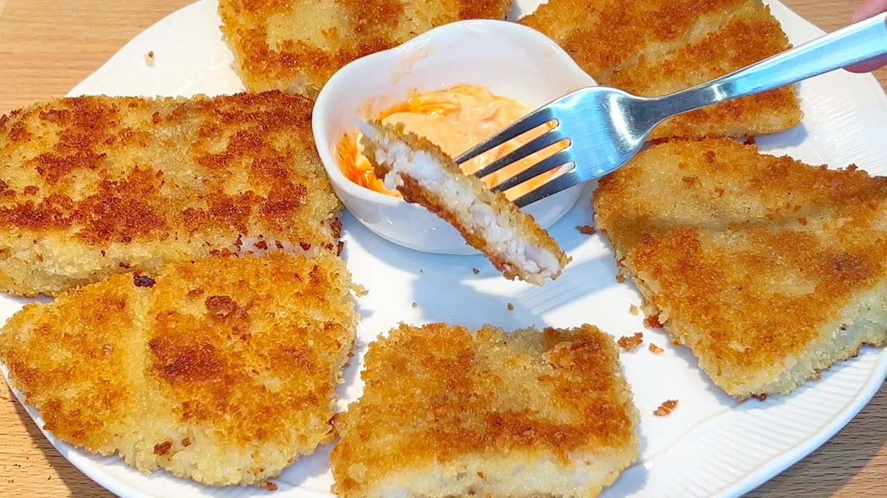 Crispy pan-fried fish . It's so delicious!  Super easy fish recipe