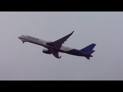 Really rare farcargo Boeing 757 200 pcf departing KPSM (Portsmouth international airport)