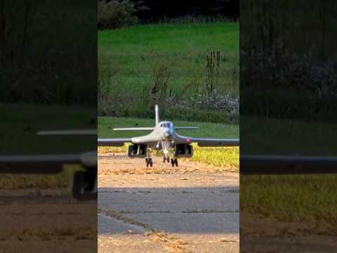 B-1B Lancer Landing #aviation #rc #rcplane