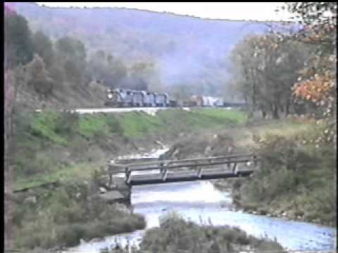 The Great CSX smokeout with SBD 8511 leading... 10/08/1989