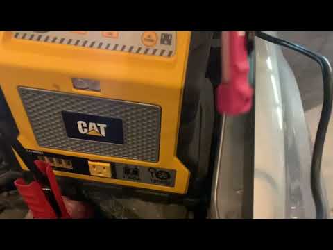 Using CAT Power Bank to Jump a Dead Car Battery