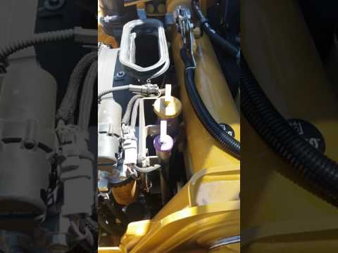 Caterpillar cada dia mais renovando seus equipamentos...416F2 2016