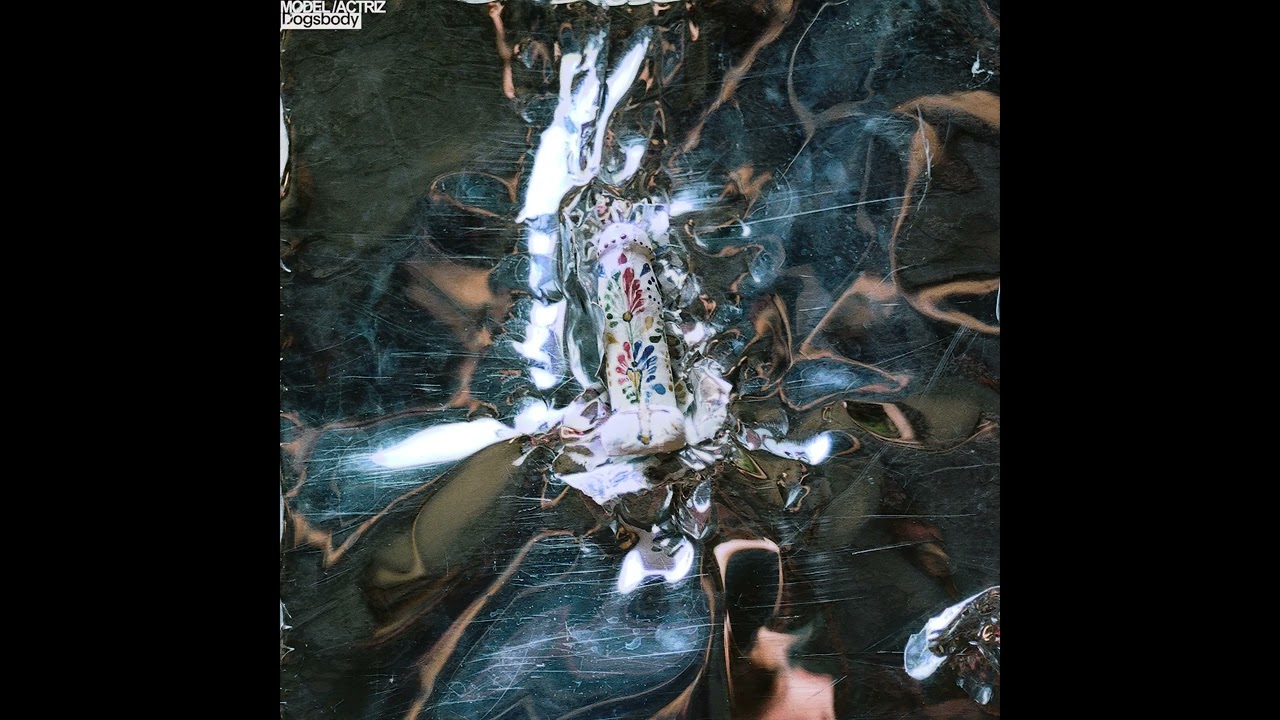 Model/Actriz - Sleepless (Audio)