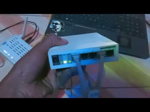 Reverse POE Switch Networking