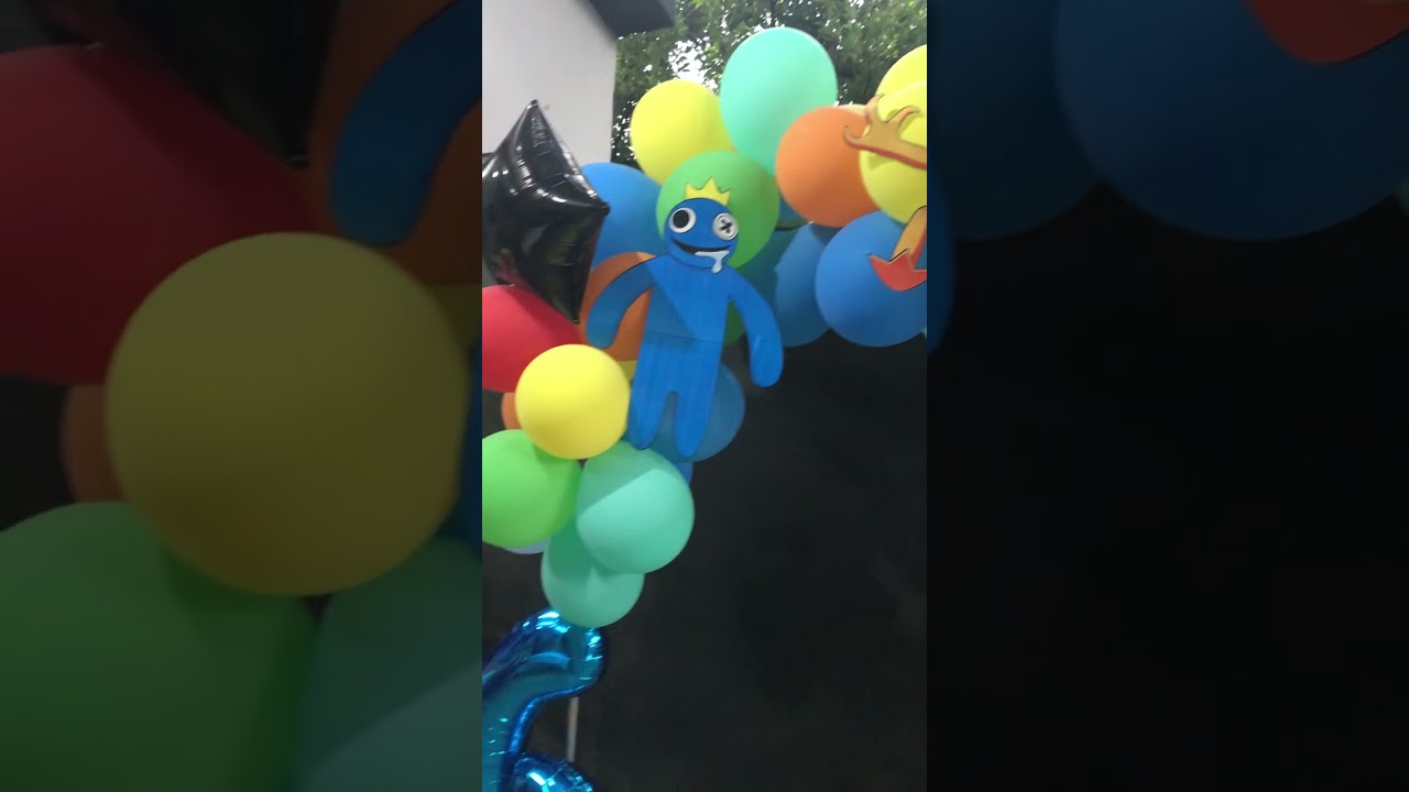 Mi fiesta con temática de *Rainbow friends