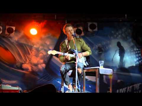 Dougal Shaw Live @ Coolangatta Hotel | Dark Shadow Media