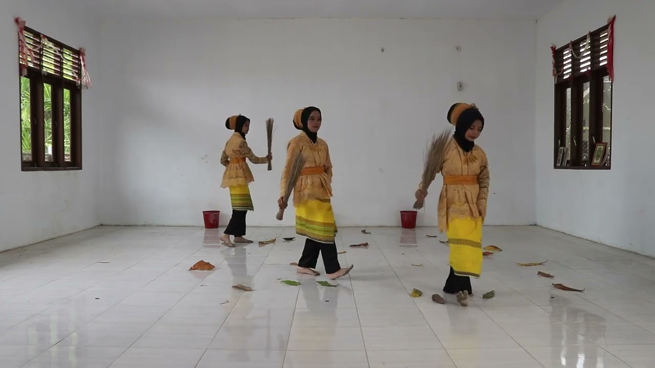 Juara 1 lomba FLS2N tingkat Kecamatan - SD IT Ummi A'yuni Perbaungan Kabupaten Serdang Bedagai