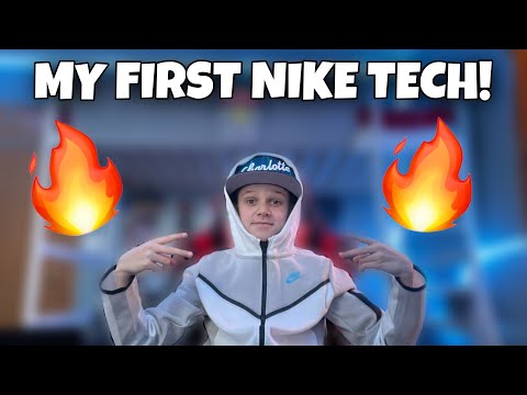 MY FIRST NIKE TECH! 🔥 (Unboxing)