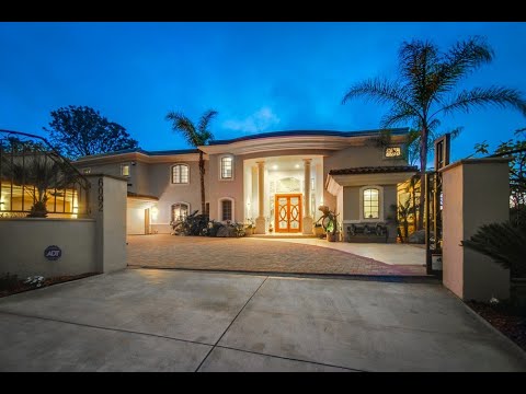 6092 Avenida Chamnez