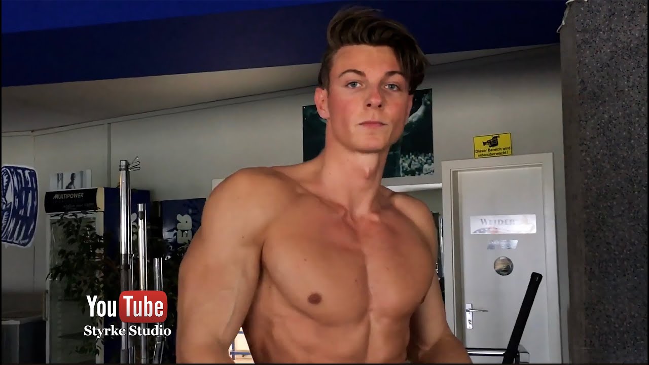 Teen Fitness Model Bodybuilder Shredded Muscle Pump German Athlete Jan Jax Styrke Studio #fitness