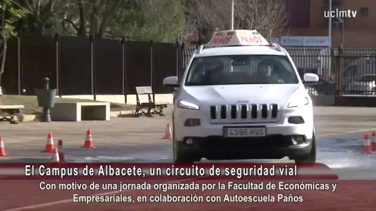 El Campus de Albacete se convierte en un circuito de seguridad vial (13/02/2014)