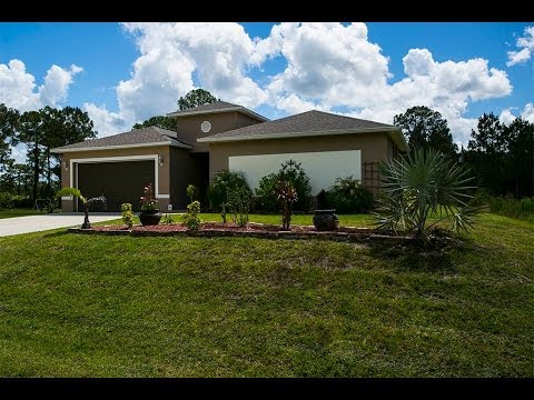 918 Rush Ave, Lehigh Acres, FL 33972