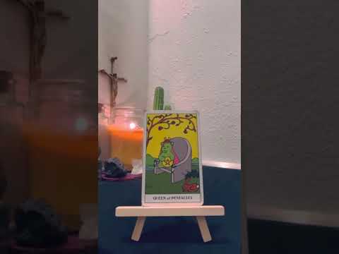 Queen of Pentacles - tarot card meaning