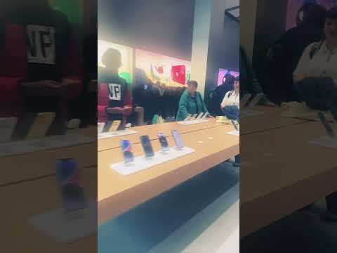 Apple Store in Stratford London E15