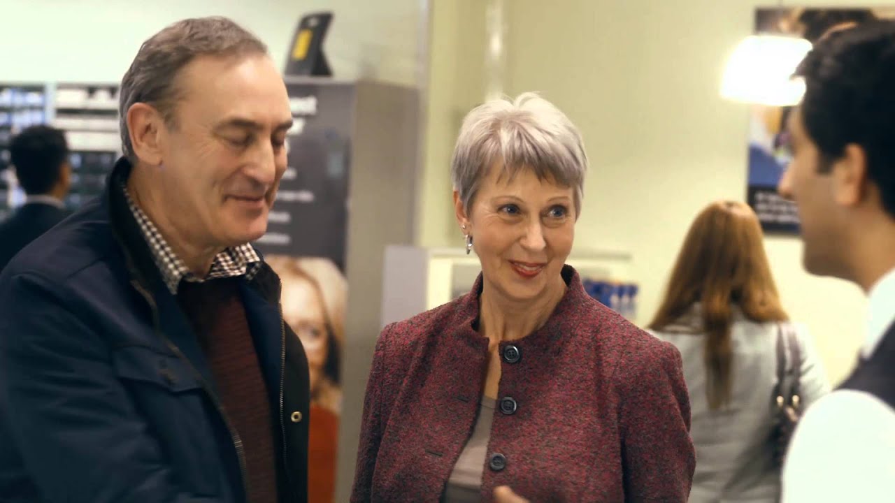 Hearing Aids at Specsavers | Specsavers Hearing IE
